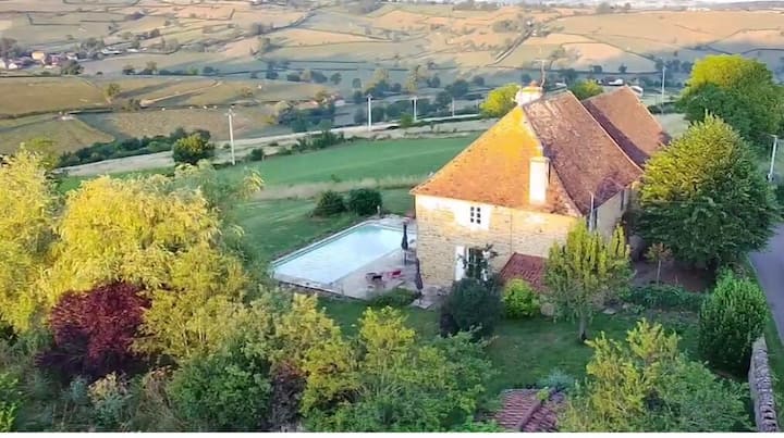 Maison Stirling En Bourgogne Pour 8 Avec Piscine - Charolles