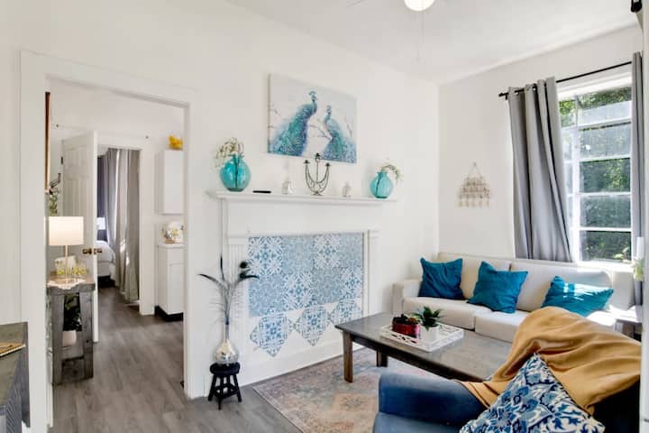Charming Midtown Apt - Hannon Hideaway Unit A - Mobile, AL
