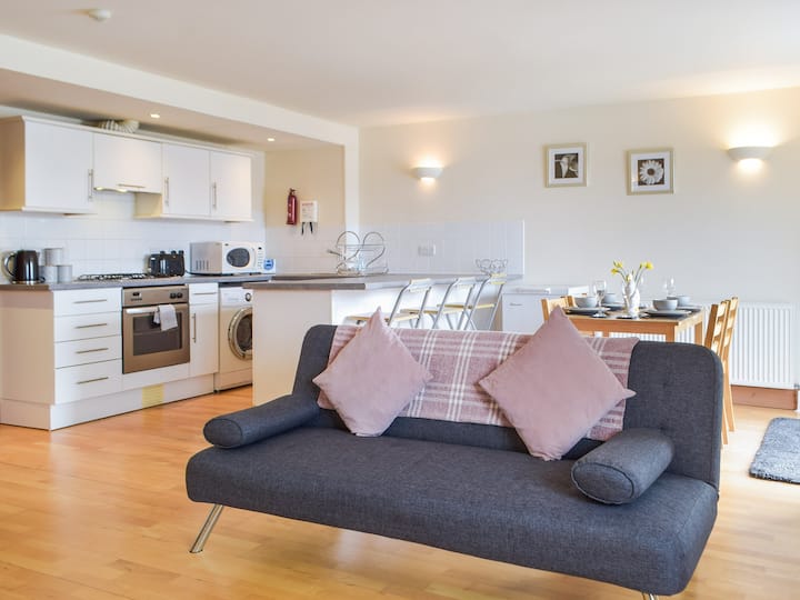 Sovereign House - Wales