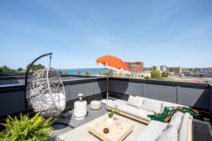 Loft On Gillis | Ac | Downtown | Beach | Rooftop - Traverse City, MI