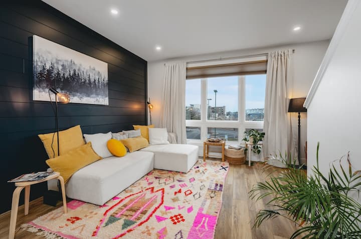 The Loft On Gillis | Ac | Pet Friendly | Rooftop | - Traverse City, MI