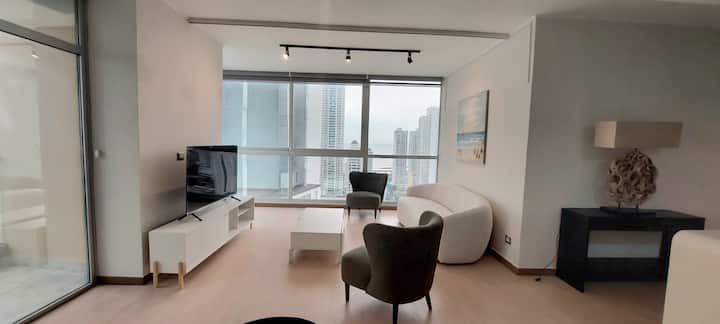 Impressive Ocean View Apartment - Panama City