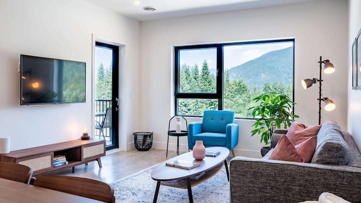 Condo In Revy - North Bowl Nook - Revelstoke