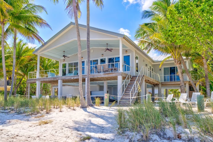 P04 - Beach Front Estate With Pool And Sport Court - Florida Keys