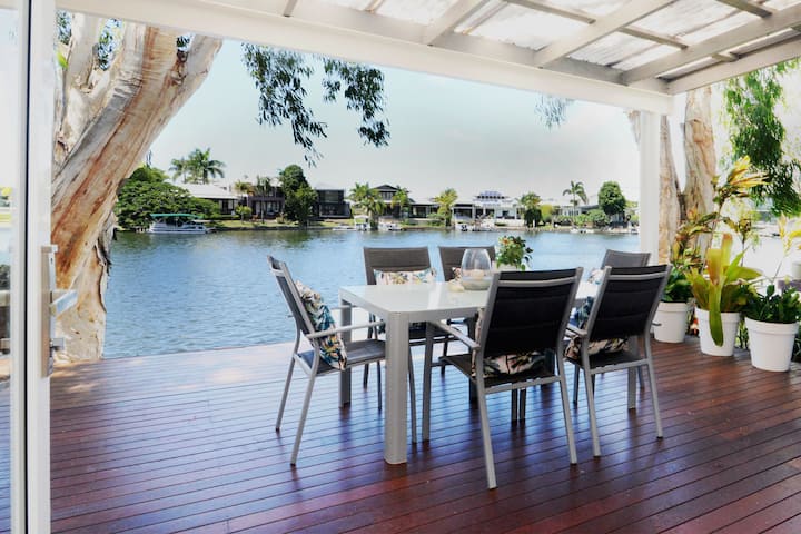 Unit 24 - 3 Bedroom Waterfront Deluxe - Noosaville