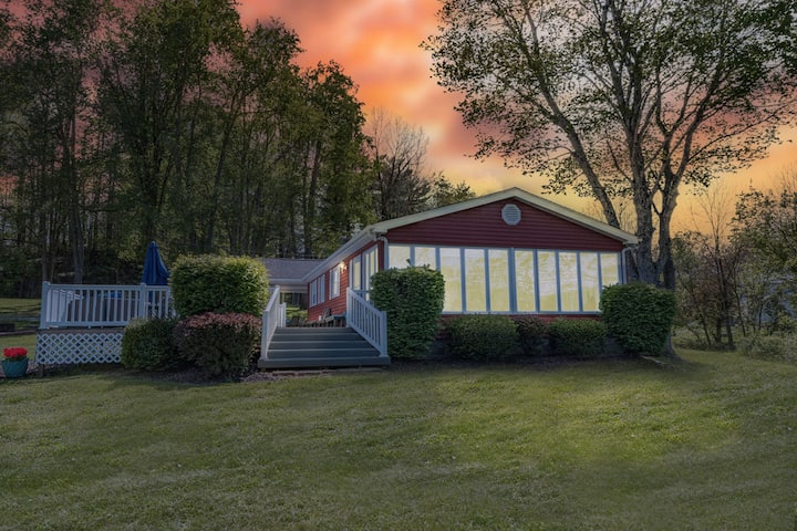 Vue Sur Lac-cabine-salle De Bain Privée Séparée-la - Logan, OH
