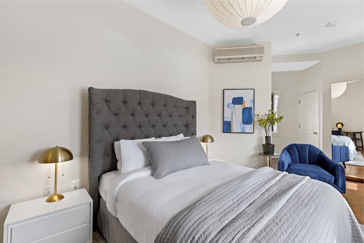 Brexton Hotel | Bright & Gorgeous Studio - Baltimore, MD