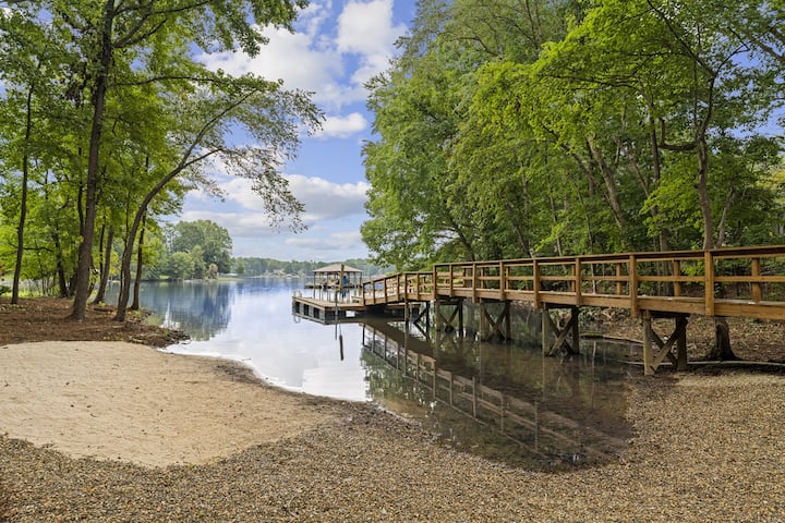 The Ultimate Guide to Lake Norman Vacation Rentals: What First Time ...