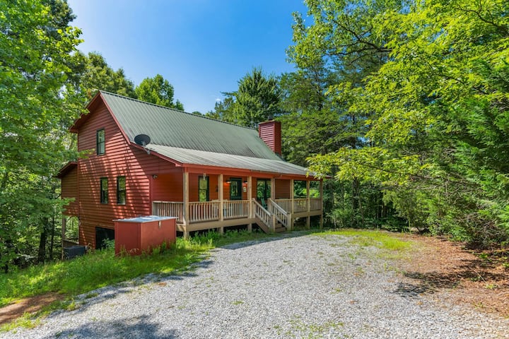 Secluded 3br Cabin With Game Room & Great Decks - Sautee Nacoochee, GA