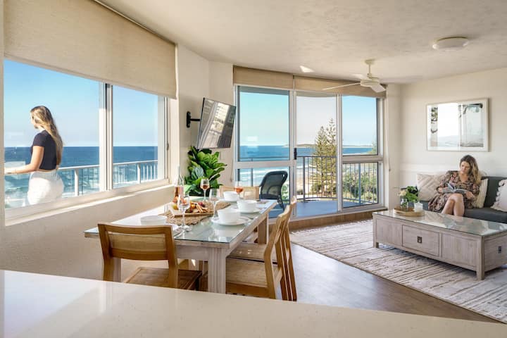 Alex Heads Oceanview Escape - Mooloolaba