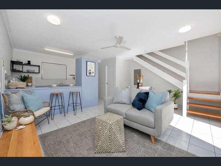 Walk To Strand Sleeps 4 - 2 Bedroom 1.5 Bathroom - - Townsville