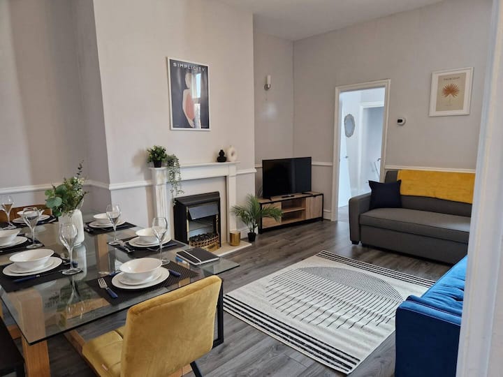 Entire Apartment Near The City - South Shields