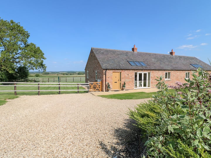 Mandarin Cottage - Melton Mowbray