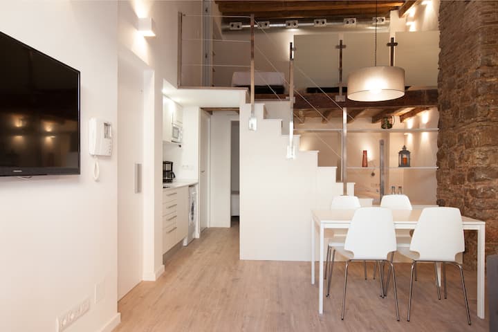 Exquisite Duplex In The City Center - Barselona