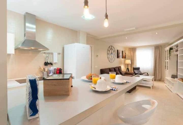 Spacious Apartment Near The Cathedral - Málaga
