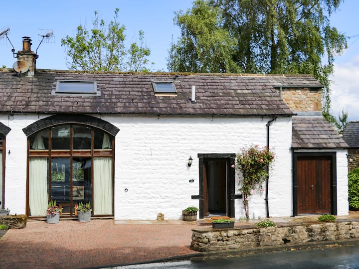 Smithy Cottage - Settle