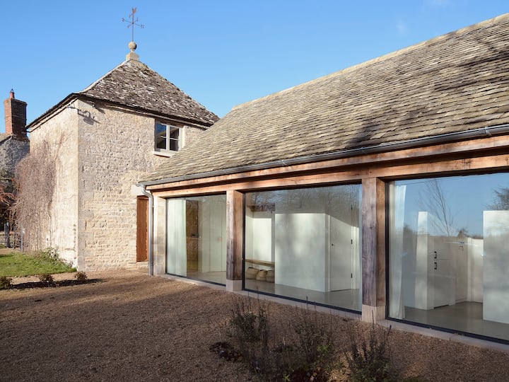 High Cogges Farm Holiday Cottages – The Cart Shed - Witney