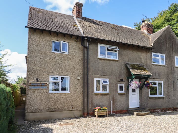 Molly's Bit - Chipping Norton