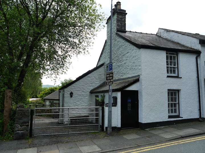 Glan Y Ddol - Betws-y-Coed