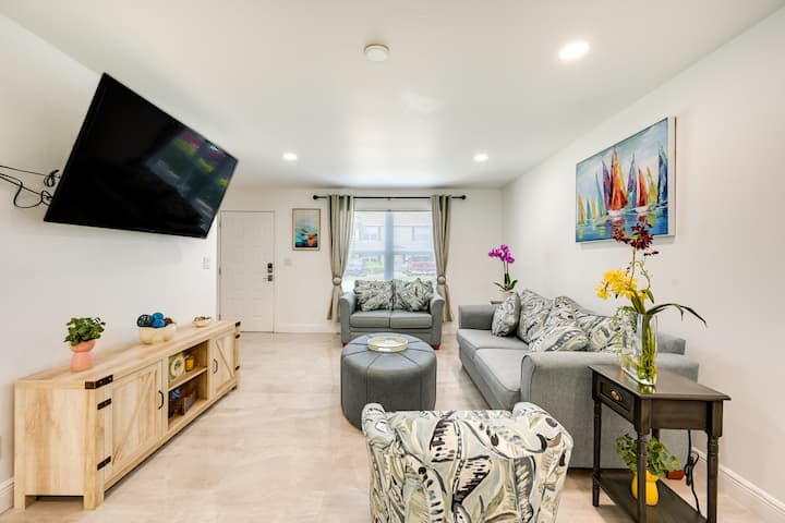 Marco Island Townhome: 2 Mi To Beaches! - Marco Island, FL