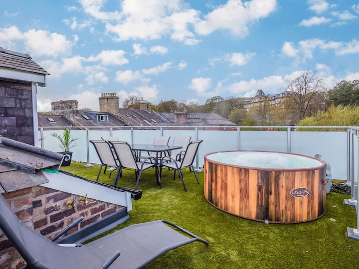 The Rooftop - Castleton