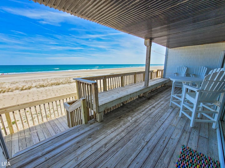 Queen's Grant E-116 – Oceanfront Serenity Awaits - Topsail Beach, NC
