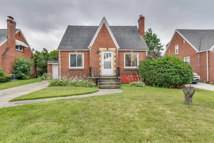 Quiet Cheektowaga Retreat: 23 Mi To Niagara Falls! - Buffalo, NY