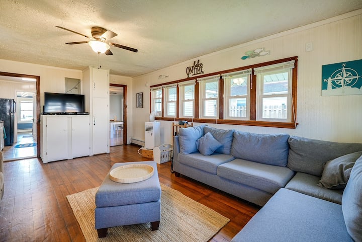 Downtown Russells Point Cottage Near Indian Lake! - Indian Lake, OH