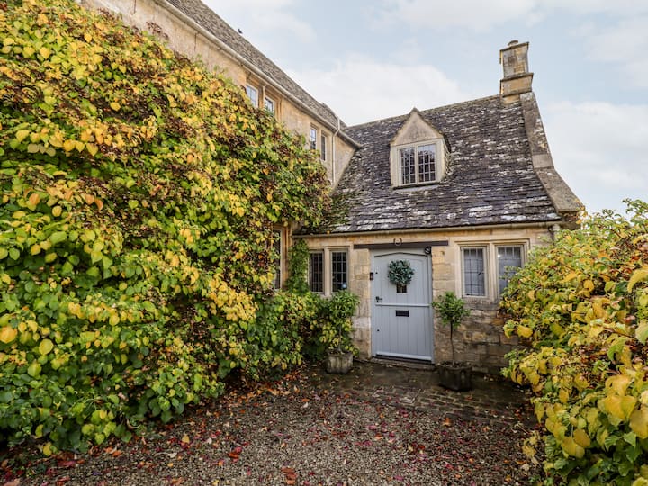The Small House - Burford