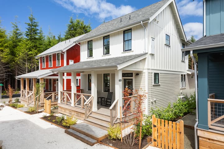 Seabrook's Surf Song: Dog Friendly, Hot Tub - Moclips, WA