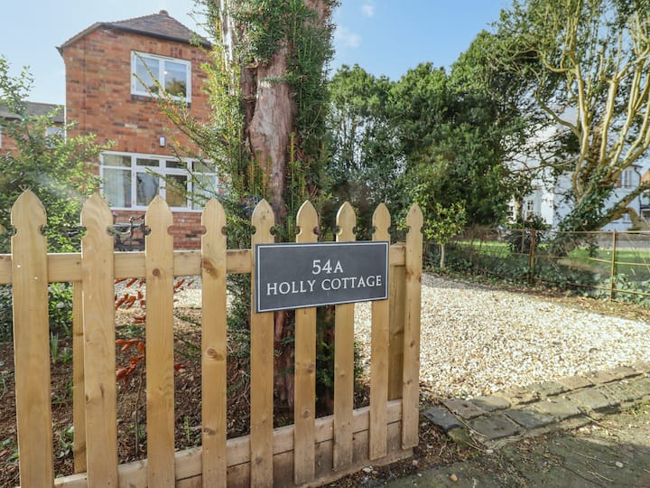 Holly Cottage - Stratford-upon-Avon
