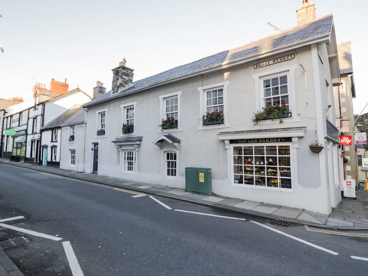 Sea Chest - Conwy