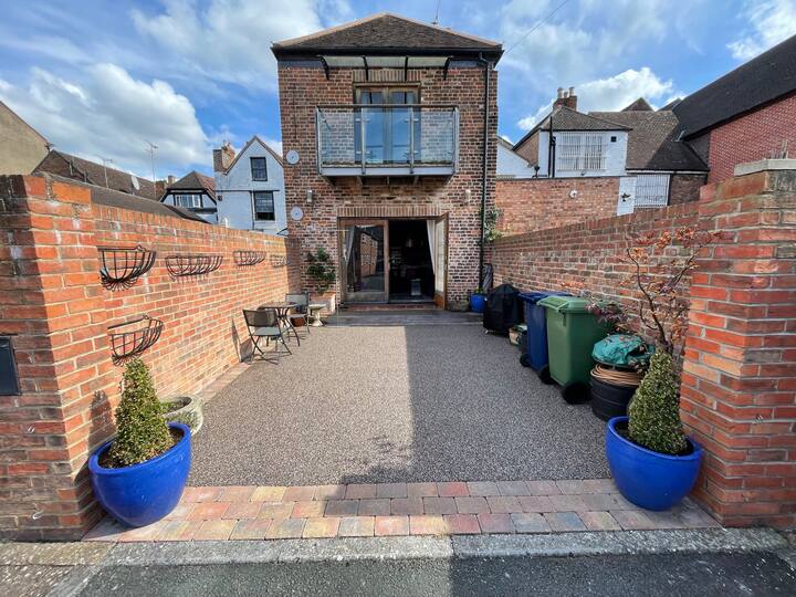 The Coach House - Tewkesbury