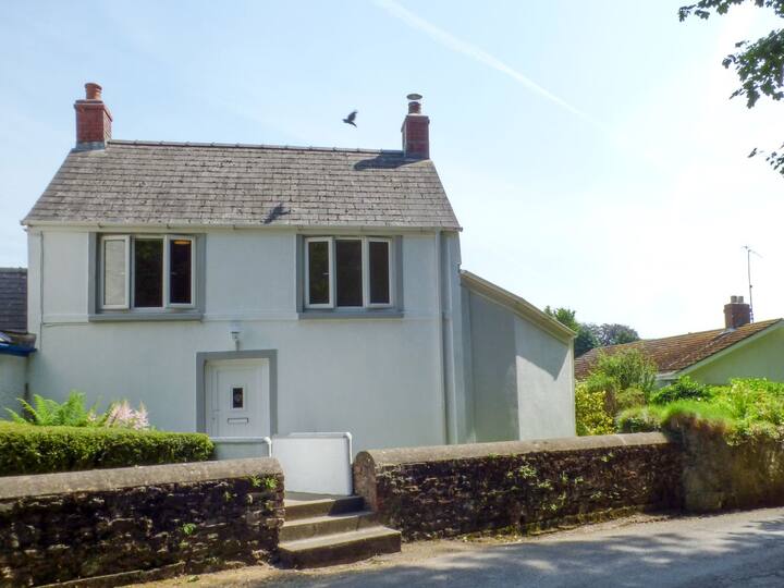 Spring Garden Cottage - Laugharne