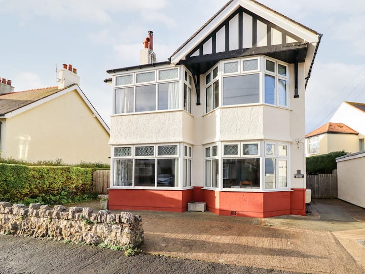 Meadway House - Rhos on Sea