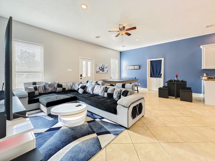 Room In Stylish 3 Br With Games - Deer Park, TX