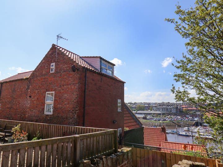 Kirkby House - Whitby