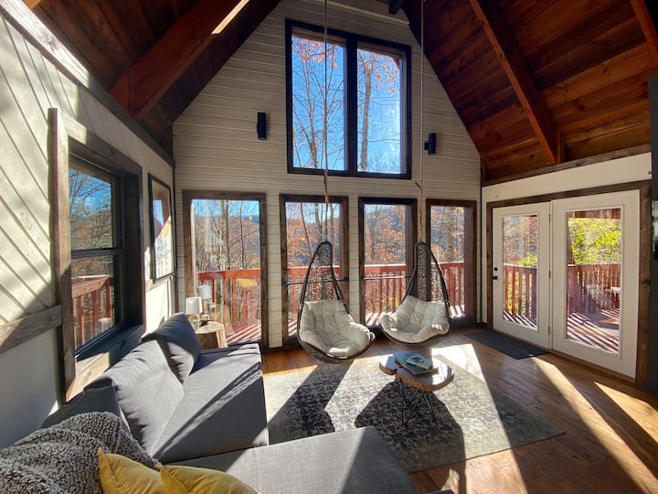 Hygge At The Gorge! Modern Cabin With A Cozy Feel - Slade, KY