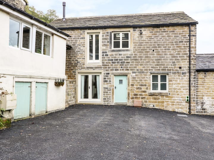 Morgan's Barn - Huddersfield