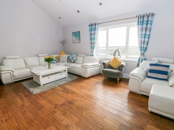 Swn Y Mor - Tenby
