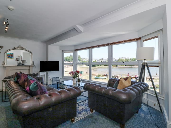Sea View Apartment - Portmeirion