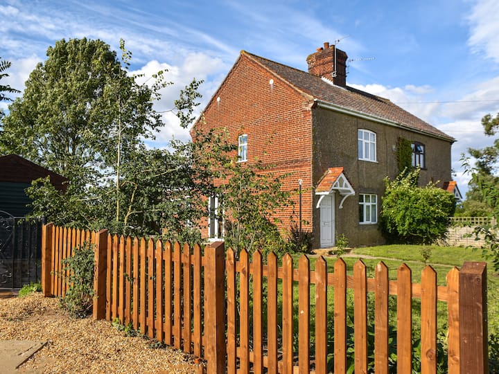 1 Brandiston Barn Cottage - Norfolk