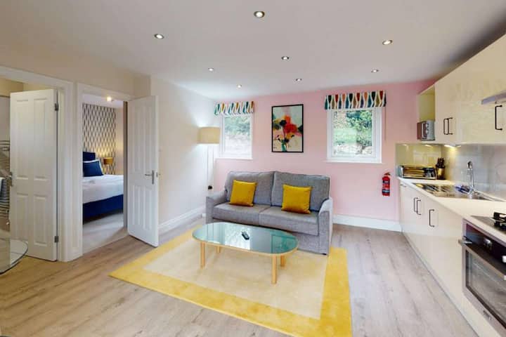 Ground Floor Apartment 3 With Hot Tub - Aberaeron