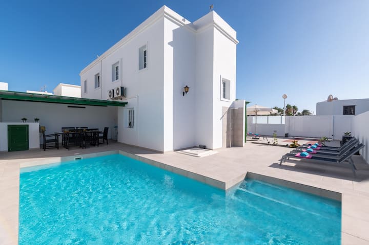 Villa Togio 2 By Villa Plus - Puerto del Carmen