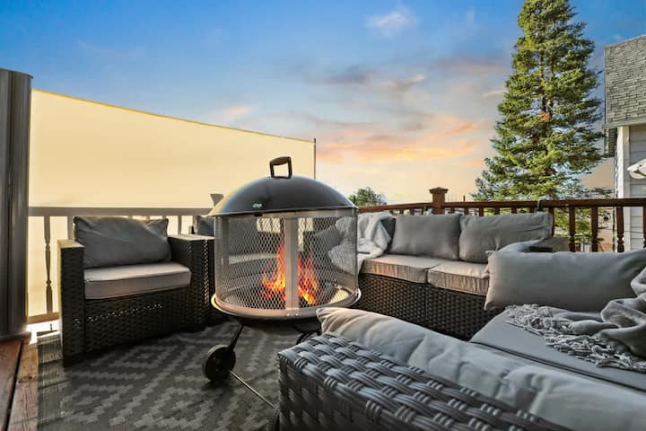 Groups - Families - Pets - Backyard - Deck - Milwaukee