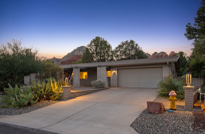Remodeled Sedona Retreat, Trail Access, Hot Tub - Sedona, AZ