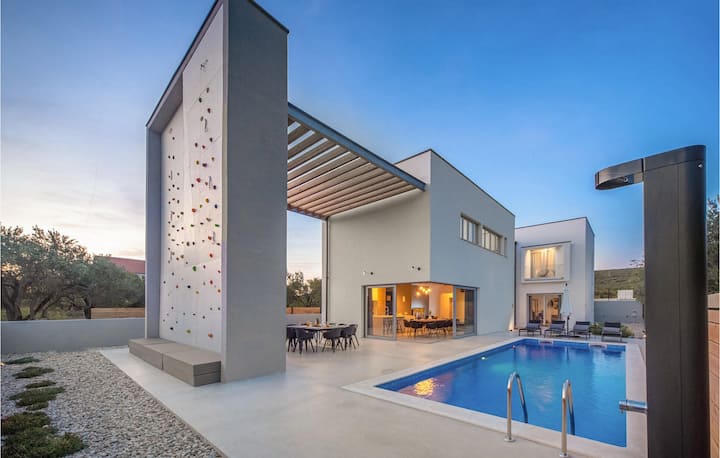 Villa Activia - Sukošan