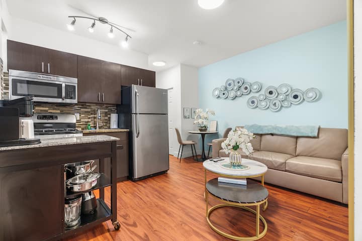 The Pearl #10 On Beach+broadwalk - Hollywood