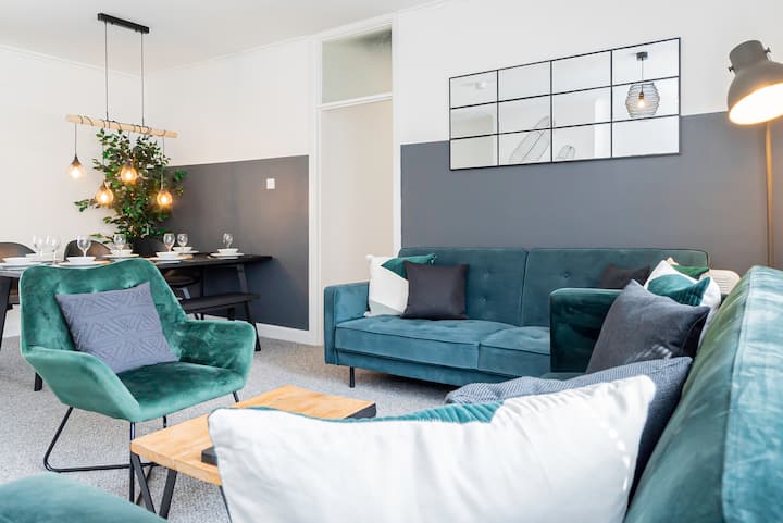 City Centre 3br 8 Guest Parking Near Mayflower - 修咸頓