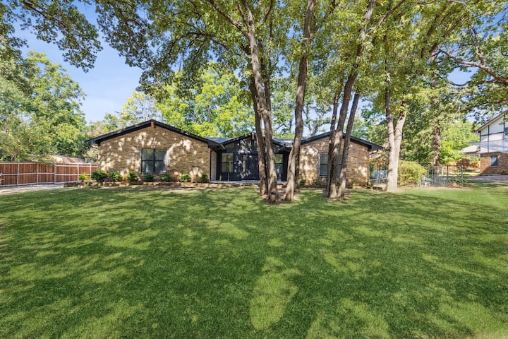 Tch - Spacious 4bd/2ba In Grapevine With Workspace - Southlake, TX
